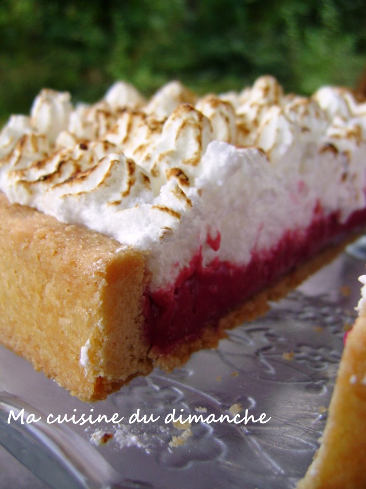 Tarte aux framboises meringuée